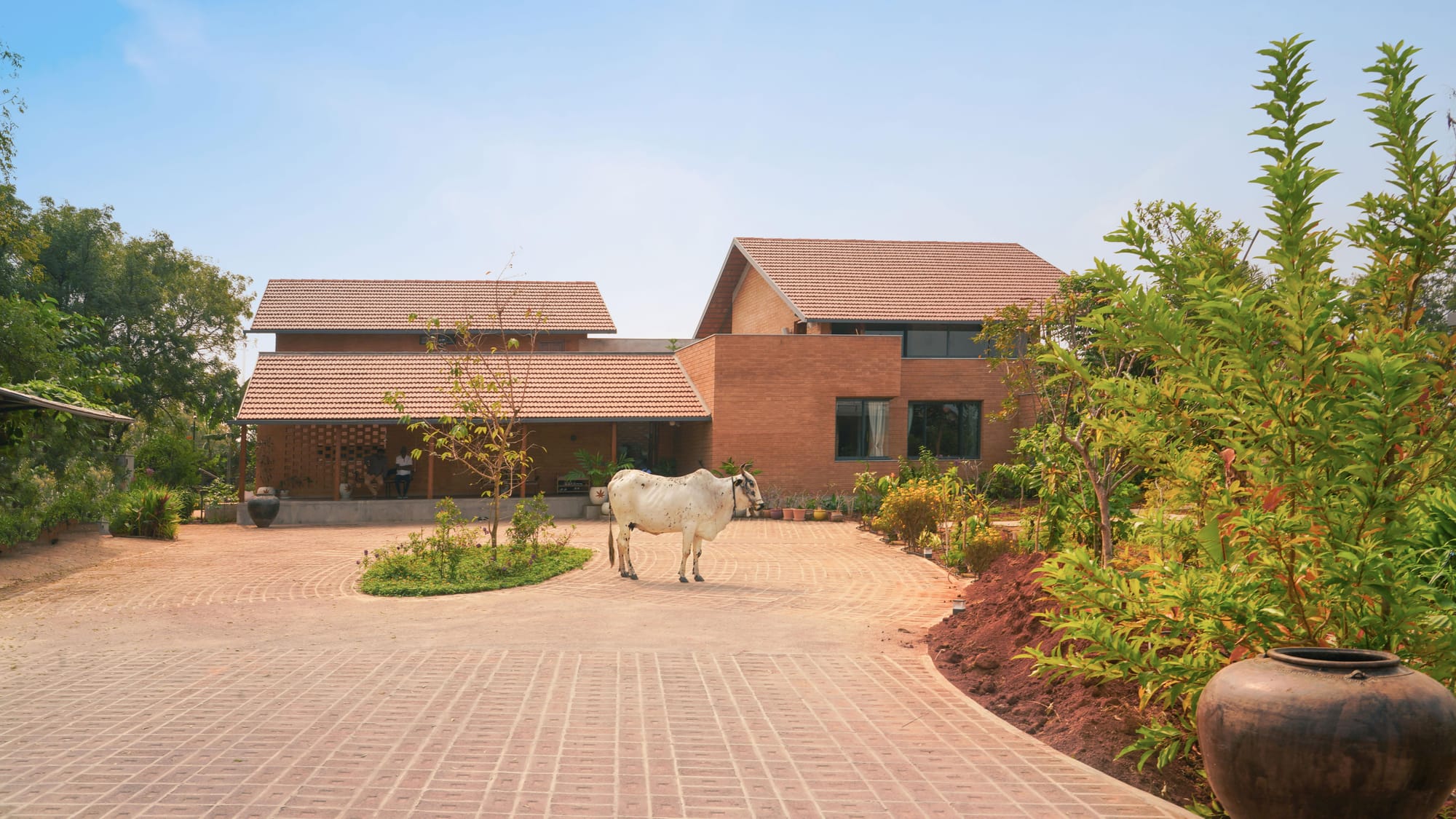 This Hyderabad Home Is An Anthology Of Neo-Vernacular Cues