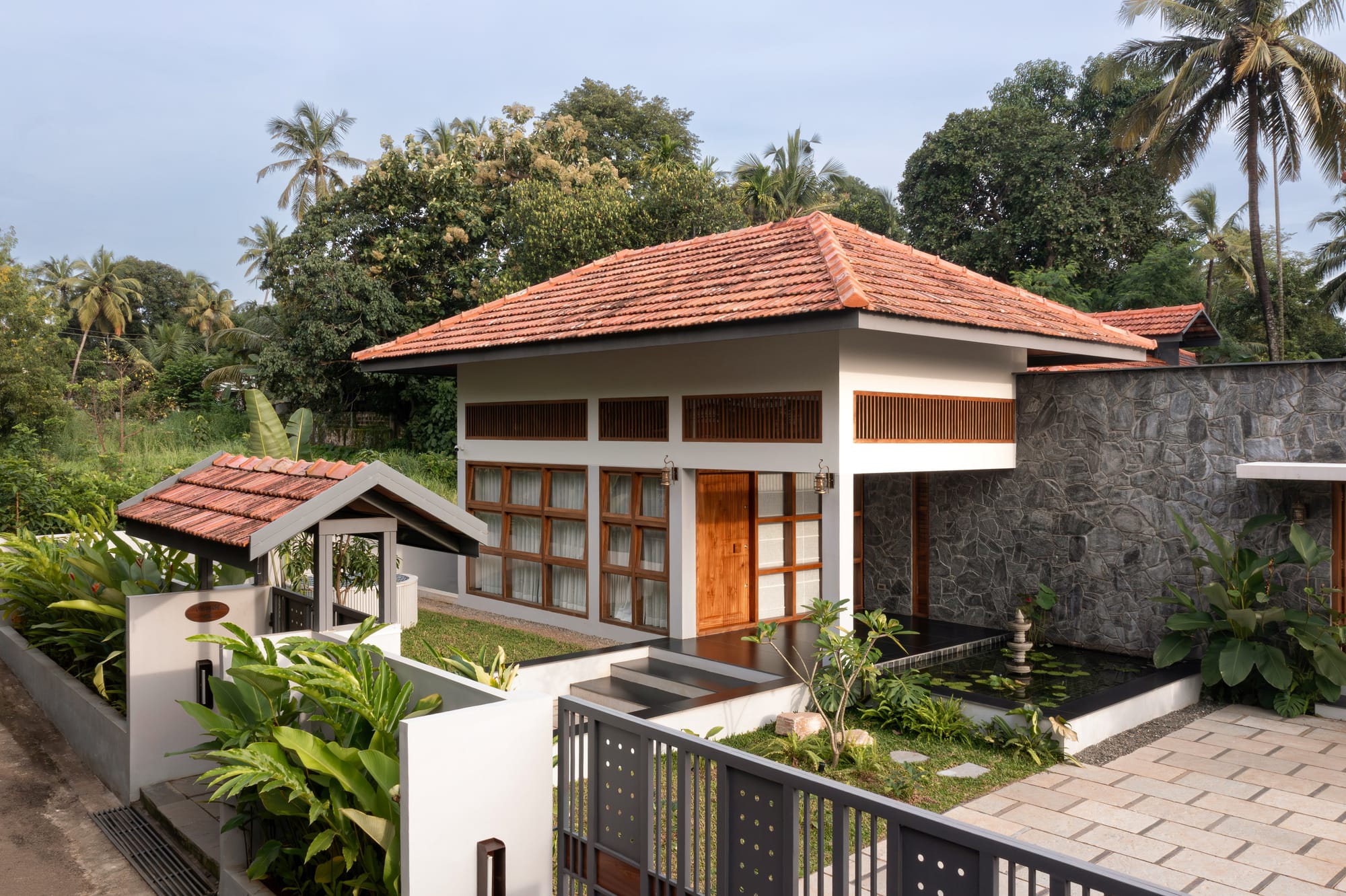 This Kerala Home Finds Middle Ground Between Cultural Identity and New ...